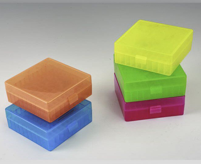 2" Hinged Polypropylene Boxes With 100 Cell Dividers | Green | Qty of 50