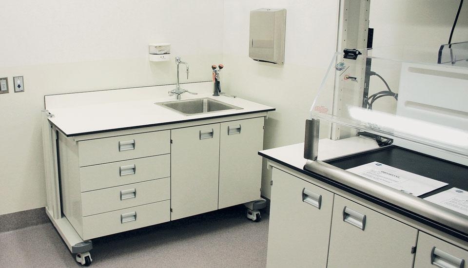 AT Villa Ergolab Mobile Laboratory Work Stations | LabRepCo, LLC